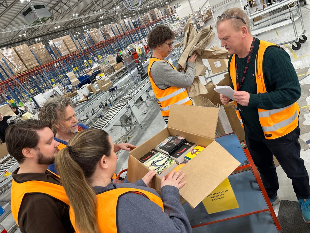 Besök på Publits lager Speed Logistics